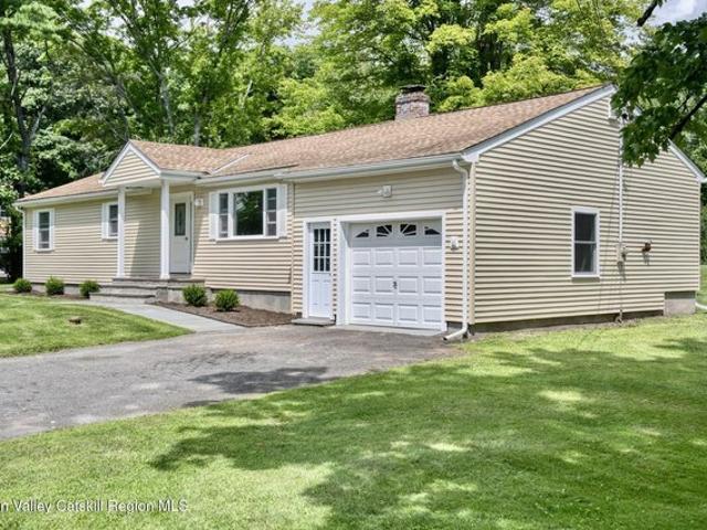 10 Hickory Ln, Glenford, NY 12433