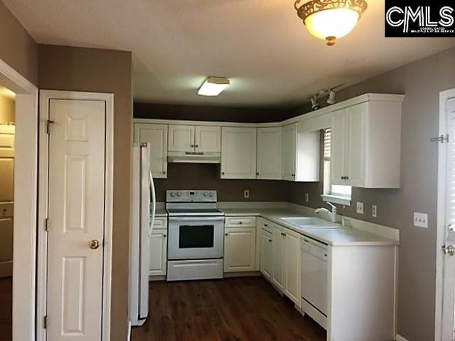 10 Highland Creek Court