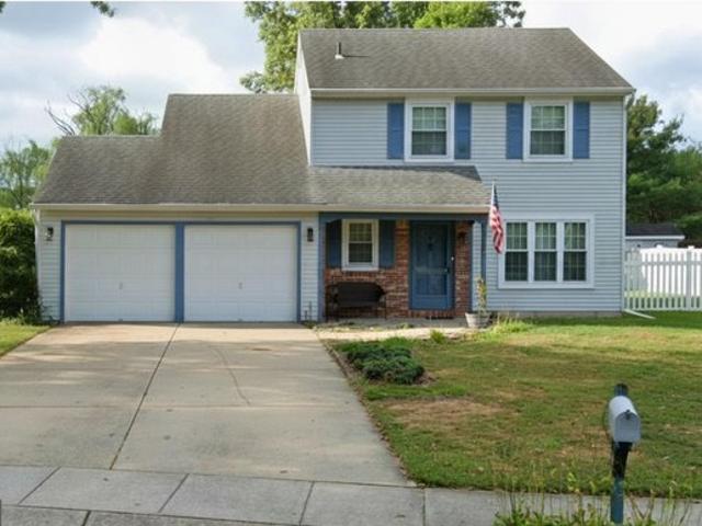10 Honey Locust Ln, Eastampton, NJ 08060