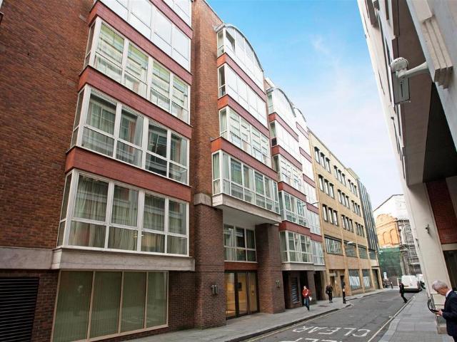 10 Hosier Lane, London EC1A Studio to rent £2,000 pcm £462 pw