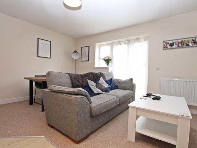 10 Hunts Pond Road, Park Gate, Southampton