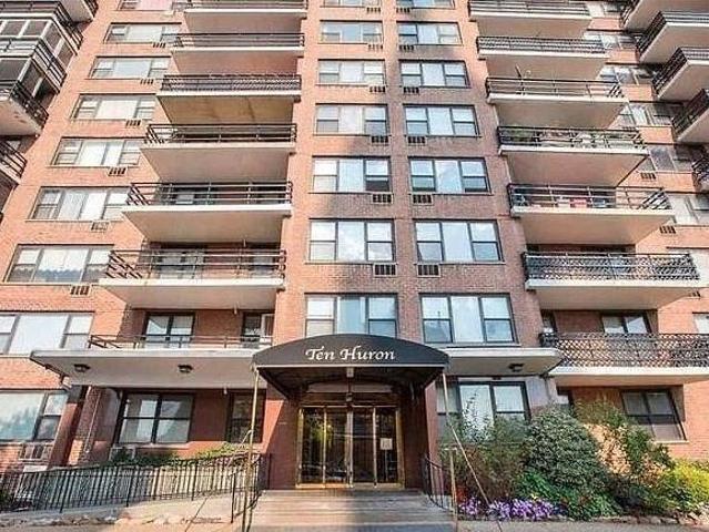 10 Huron Ave #3B, Jersey City, NJ 07306