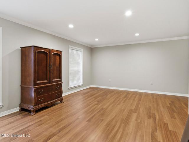 10 Independence Drive