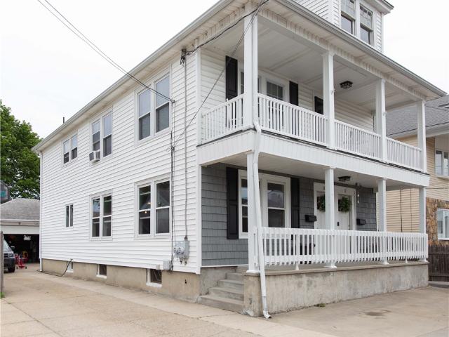 10 Island Avenue