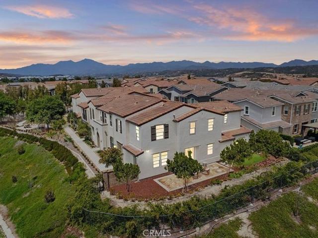 10 Jaripol Cir, Rancho Mission Viejo, CA 92694