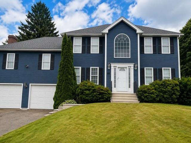 10 Jonathan Cir, Rutland, MA 01543