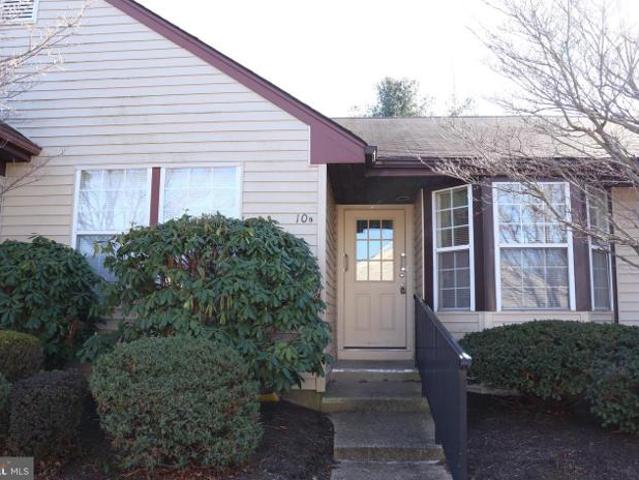 10 John Adams Ct, Monroe Township, NJ 08831