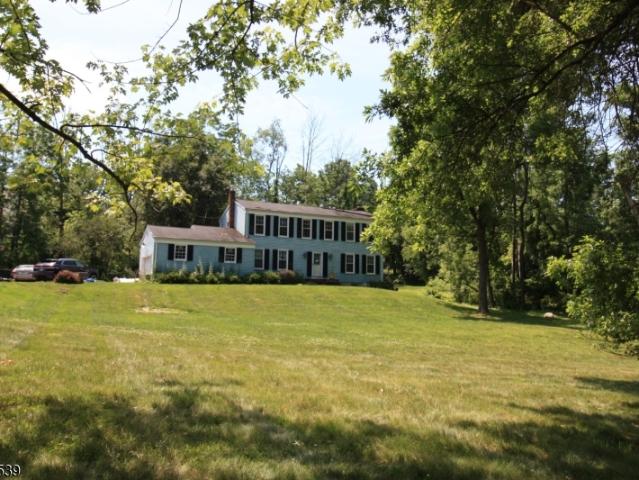 10 John Dr