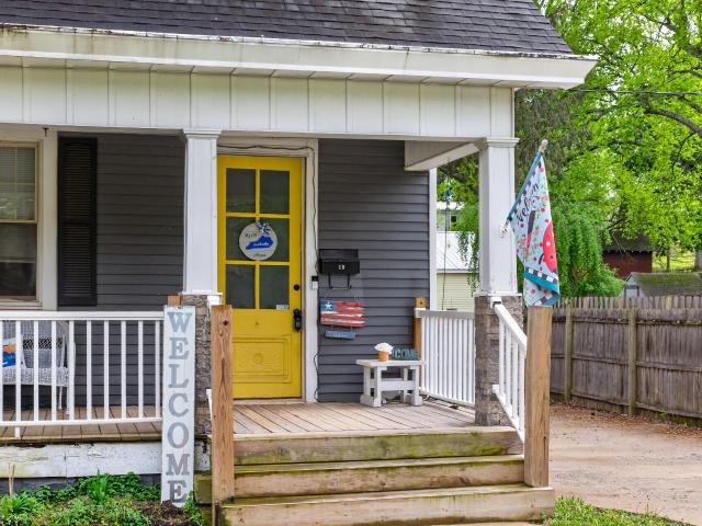 10 Johnson Avenue