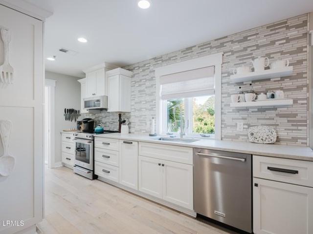 10 Johnston Way Ste E, Bluffton, SC 29910