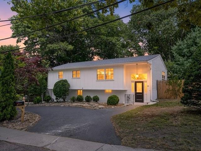 10 Kardon Rd, Boston, MA 02136