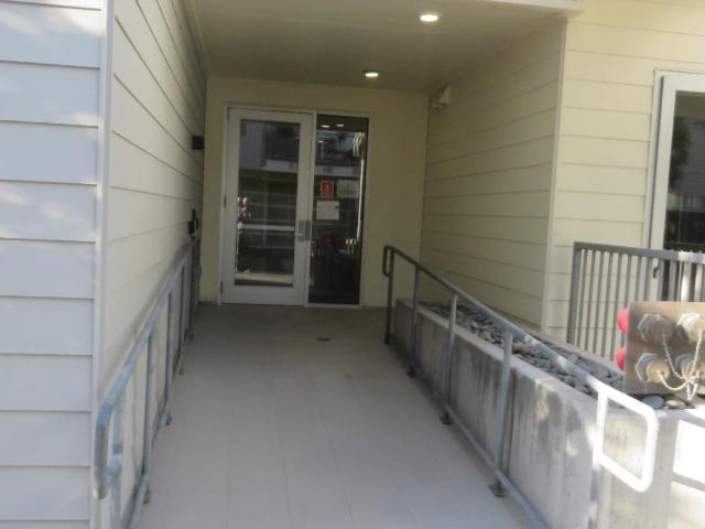 10 Kennedy Pl 203
