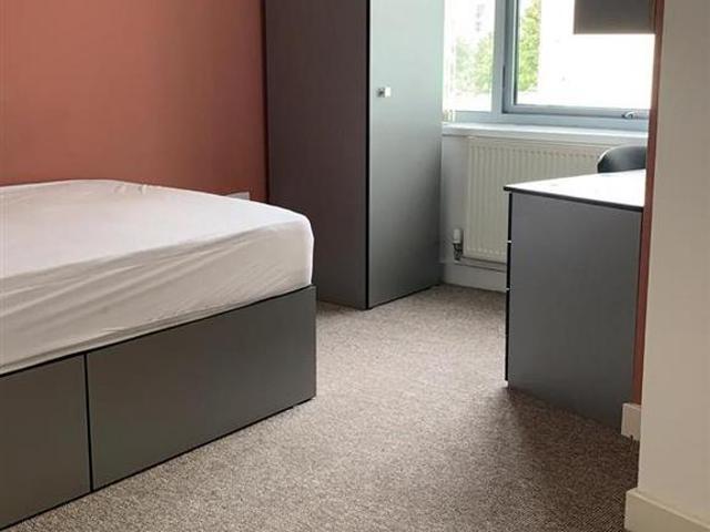 10 Kinterbury Street, Plymouth PL1 6 bed apartment to rent £3,692 pcm £852 pw