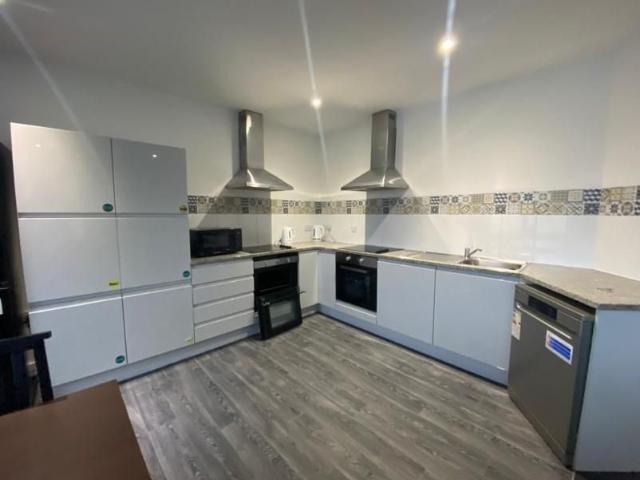 10 Kinterbury Street, Plymouth PL1, 8 bed flat to rent, £607 pcm | PrimeLocation