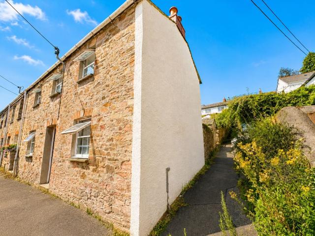 10 King Street, Lostwithiel PL22, 3 bed semi detached house to rent, £950 pcm | PrimeLocation