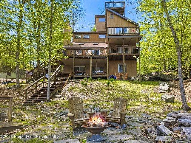 10 Knollwood Road