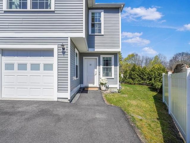 10 Knights Way Unit 10, Swansea, MA 02777