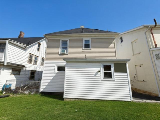 10 Lafayette Avenue