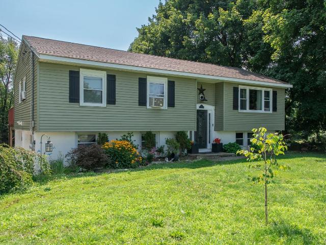 10 Lakeview Court