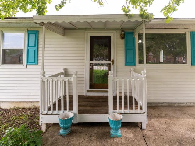 10 Lakeview Drive