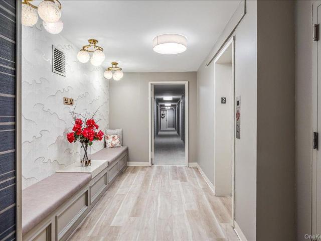 10 Lenox Road 2F
