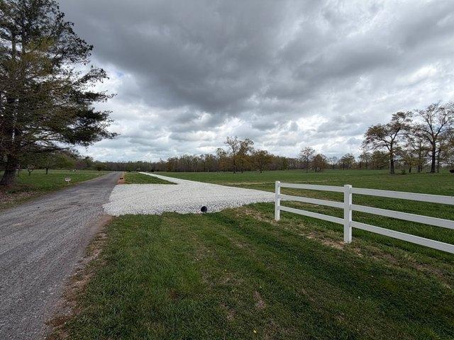 10 Ledford Mill Ln, Normandy, TN 37360