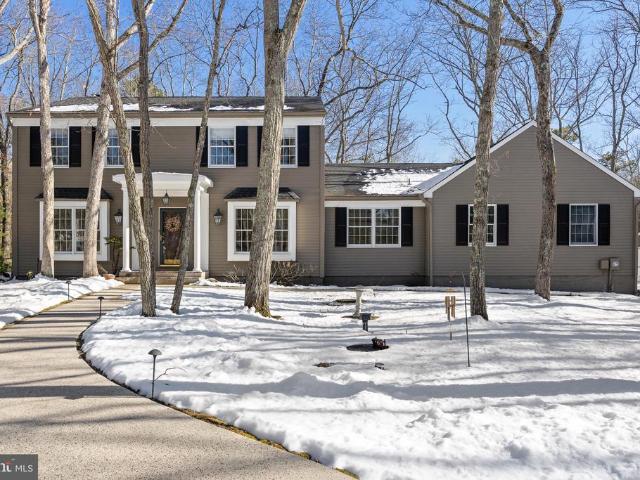 10 Lexington Court