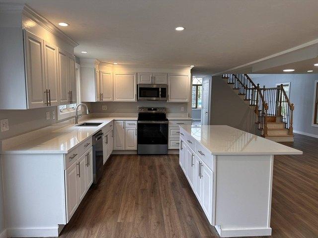 10 Linwood St, Oxford, MA 01540