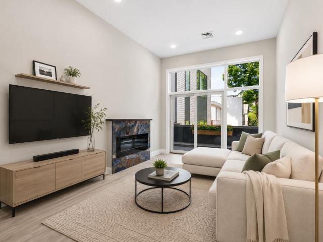 10 Lincoln St # 2C