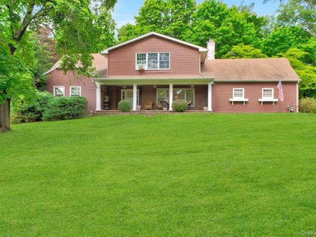 10 Linda Dr, Suffern, NY 10901
