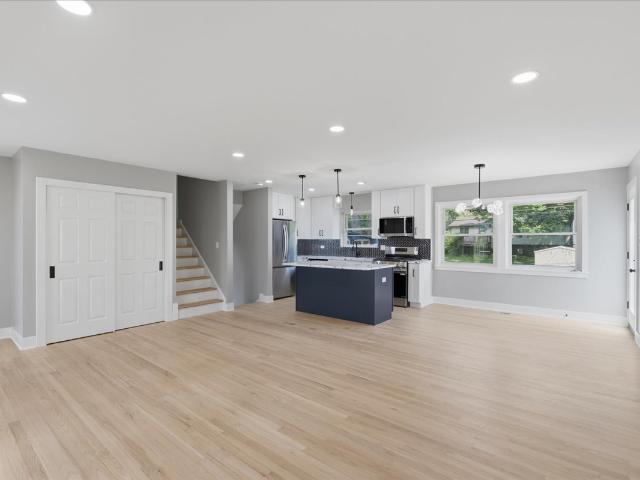10 Linden Avenue