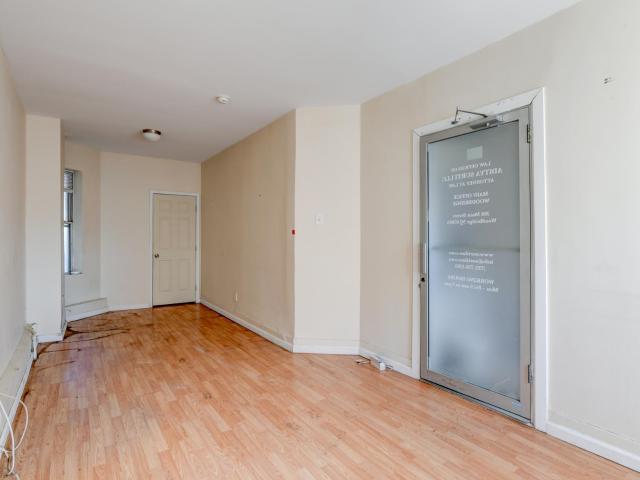 10 Liberty Ave # Store 1L