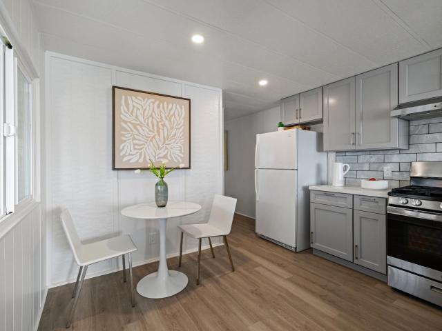 10 Lighthouse Road 10