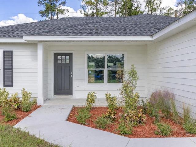10 Locust Loop Cir, Ocala, FL 34472 | MLS #OM720763 | Compass