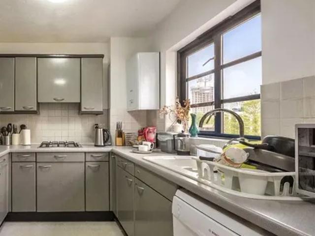 10 Lovegrove Walk, London, E14 9PY, United Kingdom | 3 bed townhouse for rent #139621148 | Rentberry