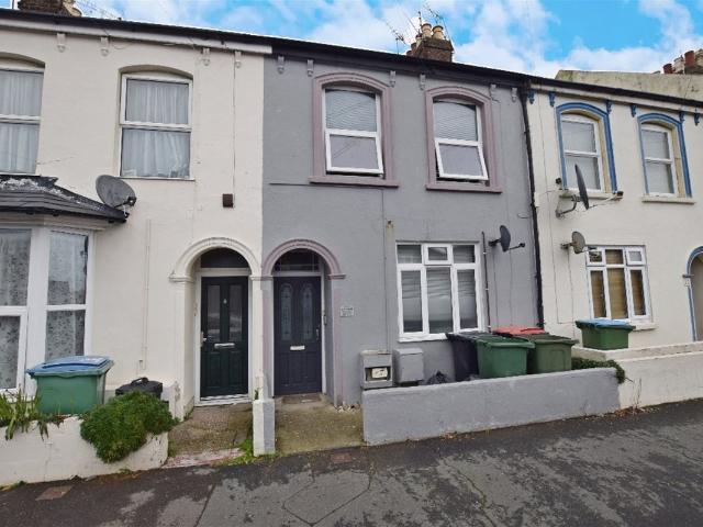 10 Lyon Street Top Flat, Bognor Regis, West Sussex PO21, 1 bed flat to rent, £875 pcm | PrimeLocation