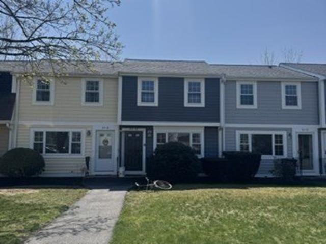 10 Lydon Ln Unit A1, Halifax, MA 02338