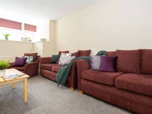 10 Manor Terrace, Headingley, Leeds, LS6 1BU