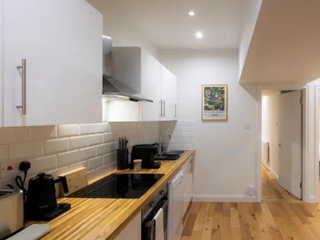 10 Maddox St | 2 bed apartment for rent #149321467 | Rentberry