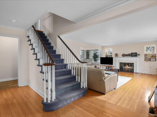 10 Madison Rd, Scarsdale, NY 10583 | MLS #969941 | Compass