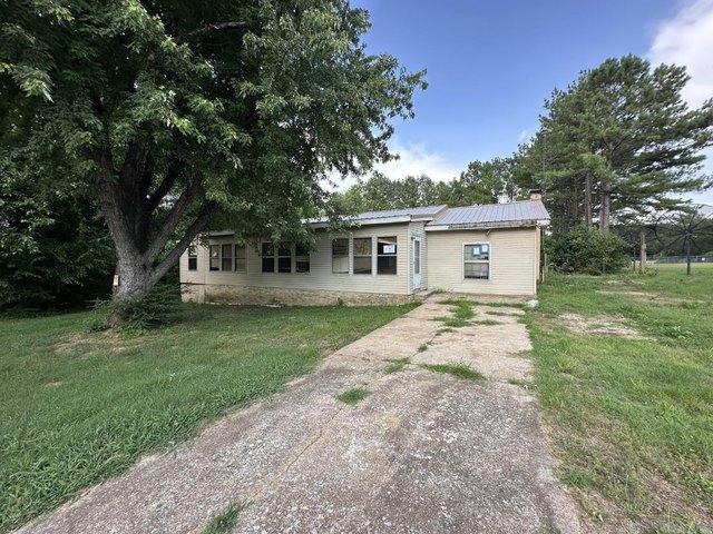 10 Madolyn Dr, Ash Flat, AR 72513