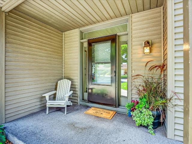 10 Maple View Court