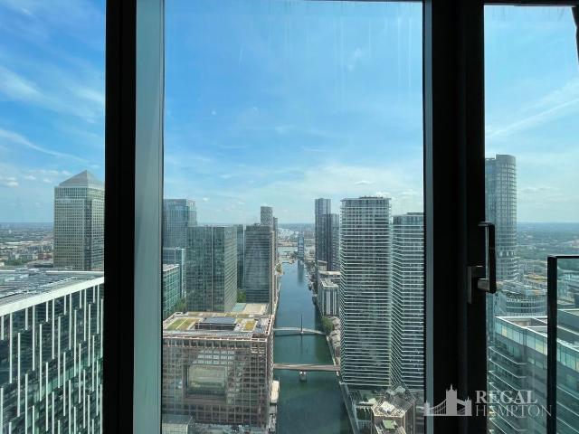 10 Marsh Wall, Canary Wharf, London E14, 1 bed flat to rent, £3,200 pcm | PrimeLocation