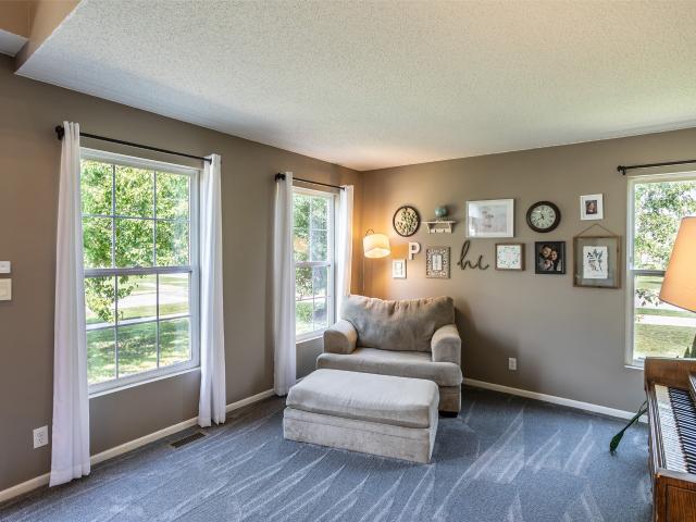10 Marshall Drive