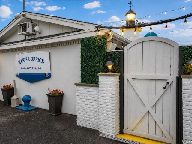 10 Matinecock Avenue