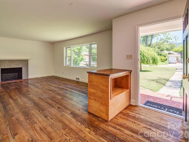 10 Meadowview Road