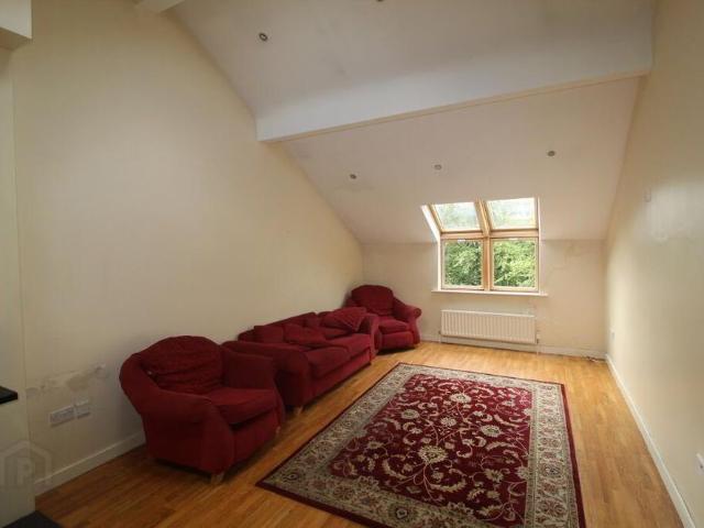 10 Merrion Hall, 71 Ulsterville Avenue, Belfast, BT9 7AT