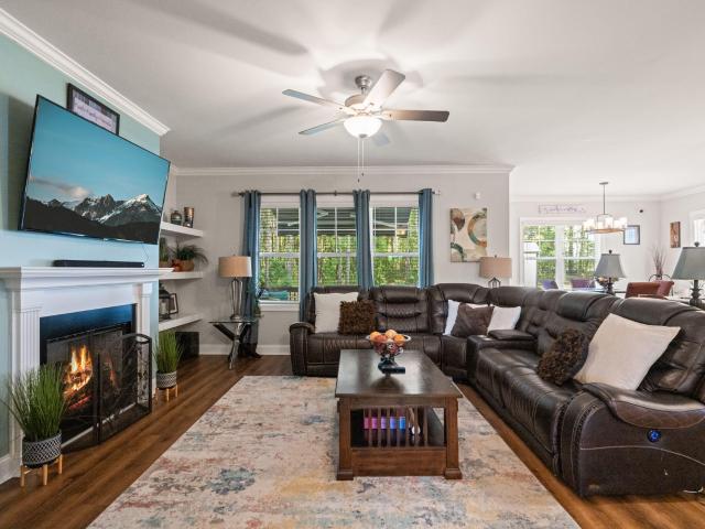 10 Mitchell Rdg Drive