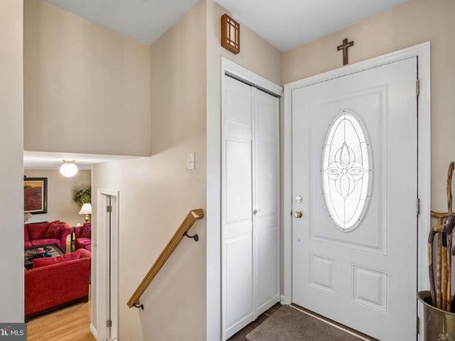 10 Monroe Way