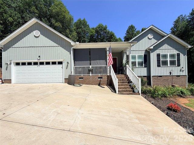 10 Mooney Dr, Taylorsville, NC 28681